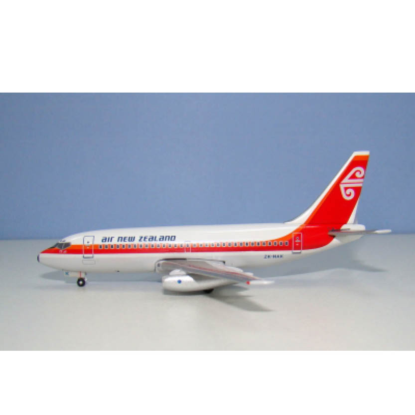 Acorn Models - 1/400 B737-200 Air NZ Livery on NAC red/orange colours